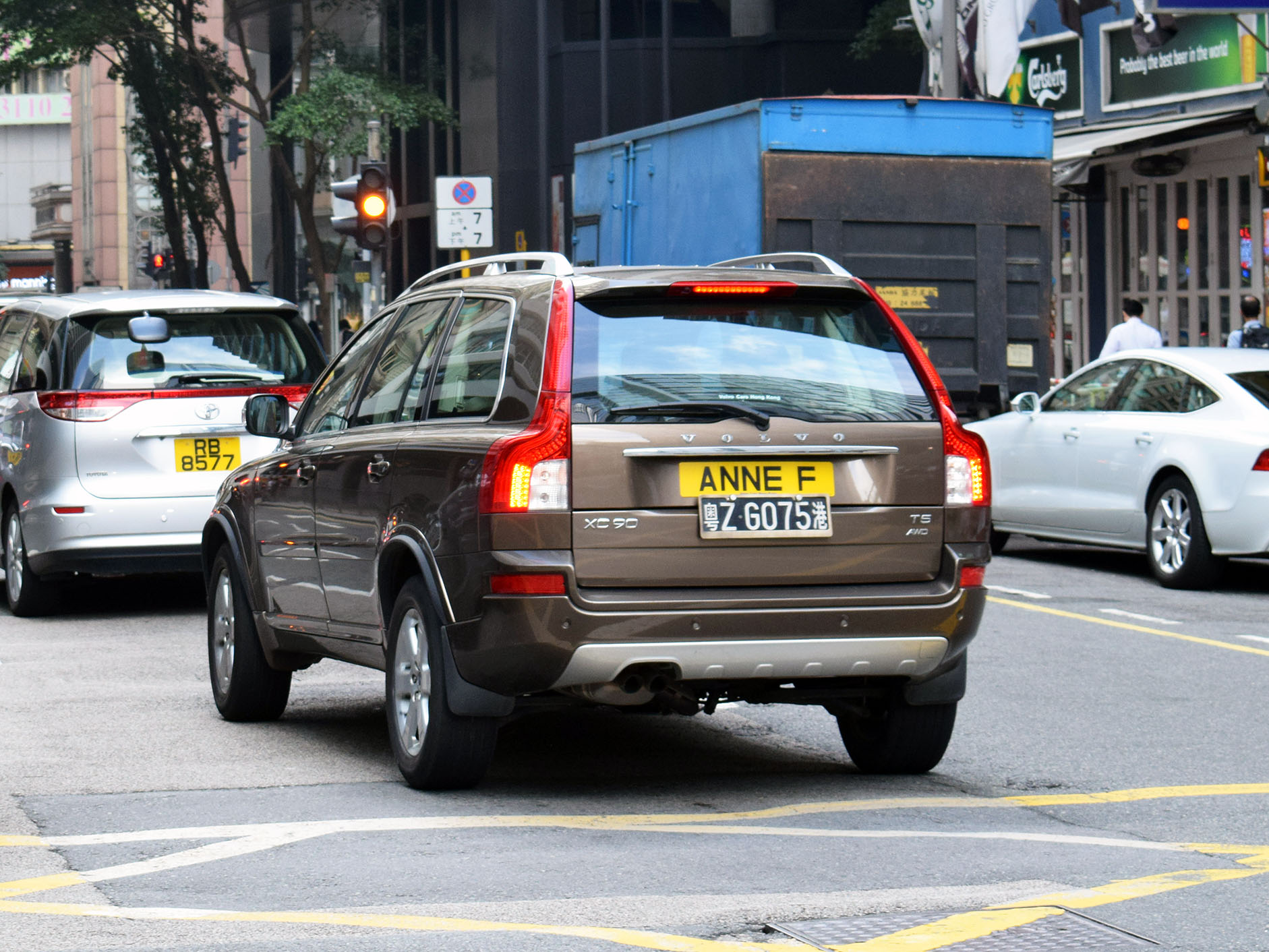 "ANNE F" photos Volvo XC90. Hong Kong