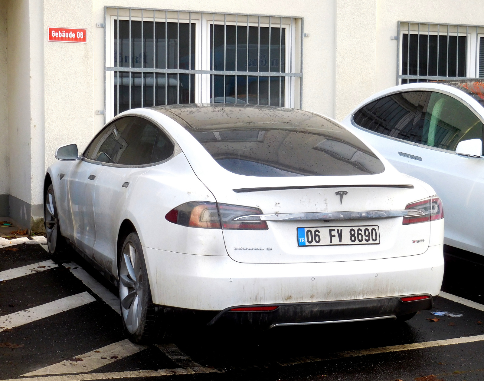 "06 FV 8690" photos Tesla Model S. Turkey