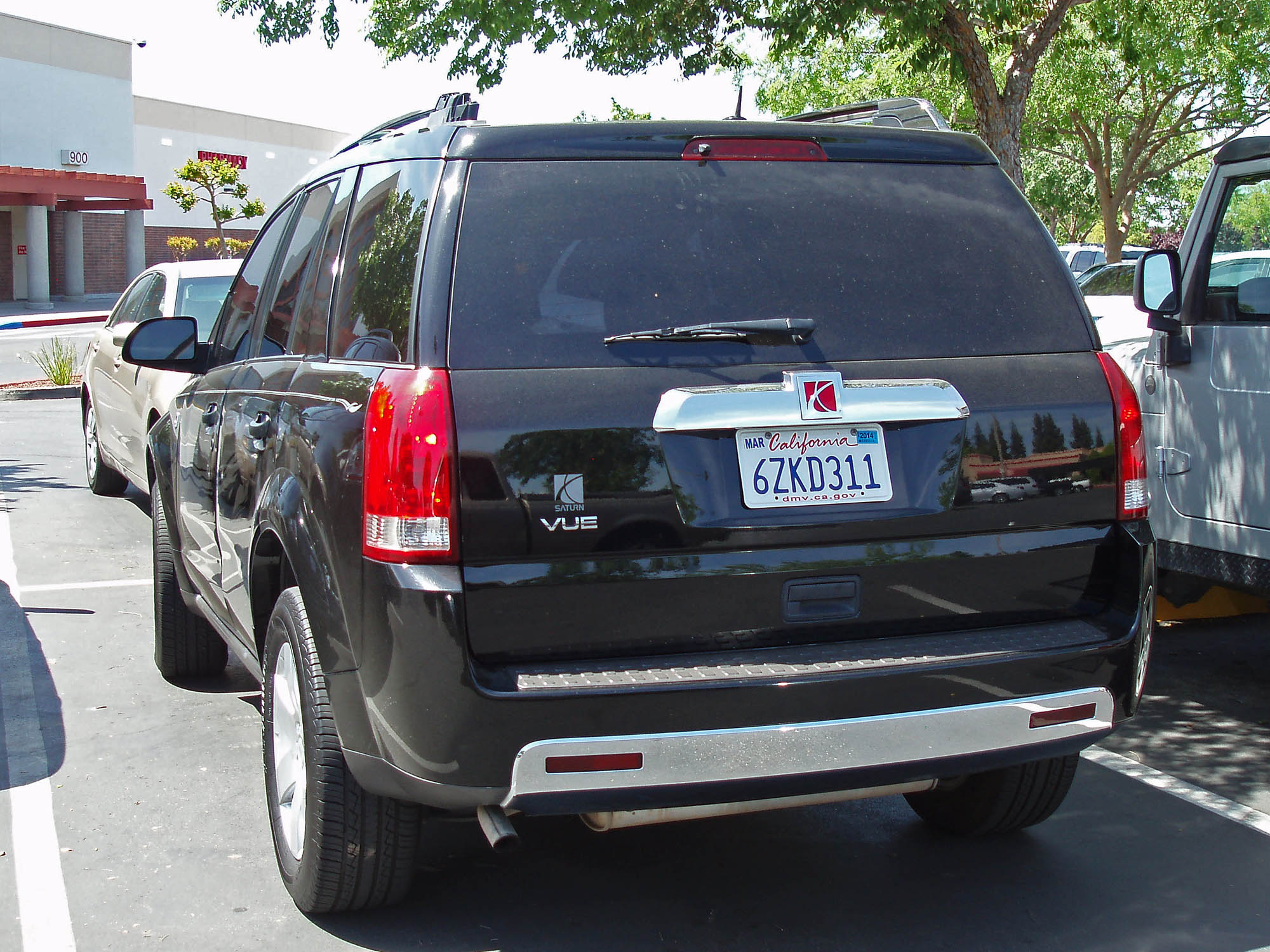"6ZKD311" photos Saturn VUE. USA