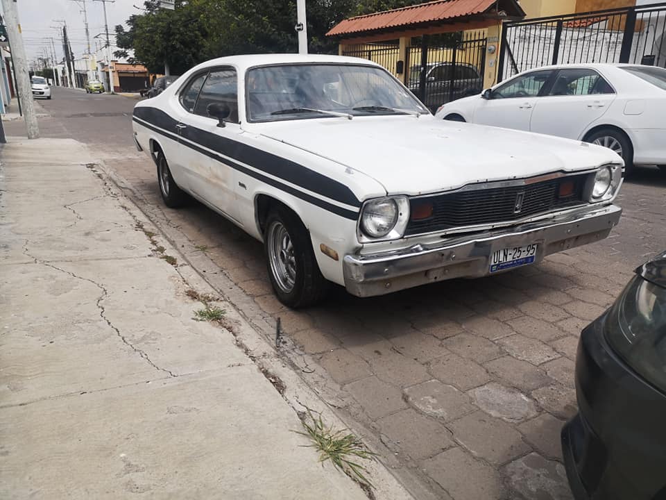 "ULN-25-95" photos Plymouth Duster. Mexico