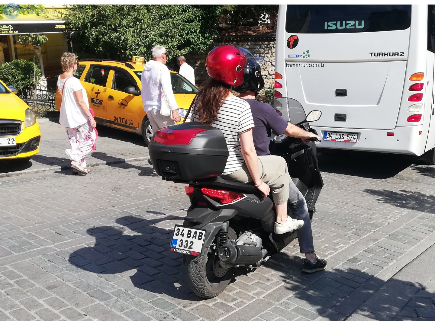 "34 BAB 332" photos Yamaha XMAX. Turkey