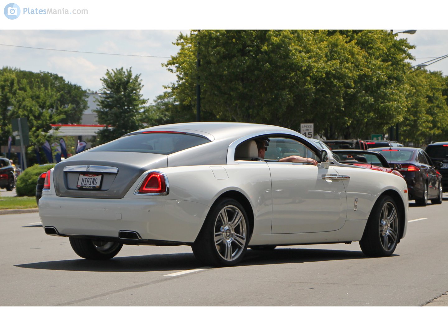 "HIRING" photos Rolls-Royce Wraith. USA