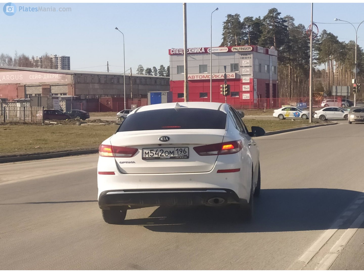 "м 542 ом 196" photos KIA Optima. Russia