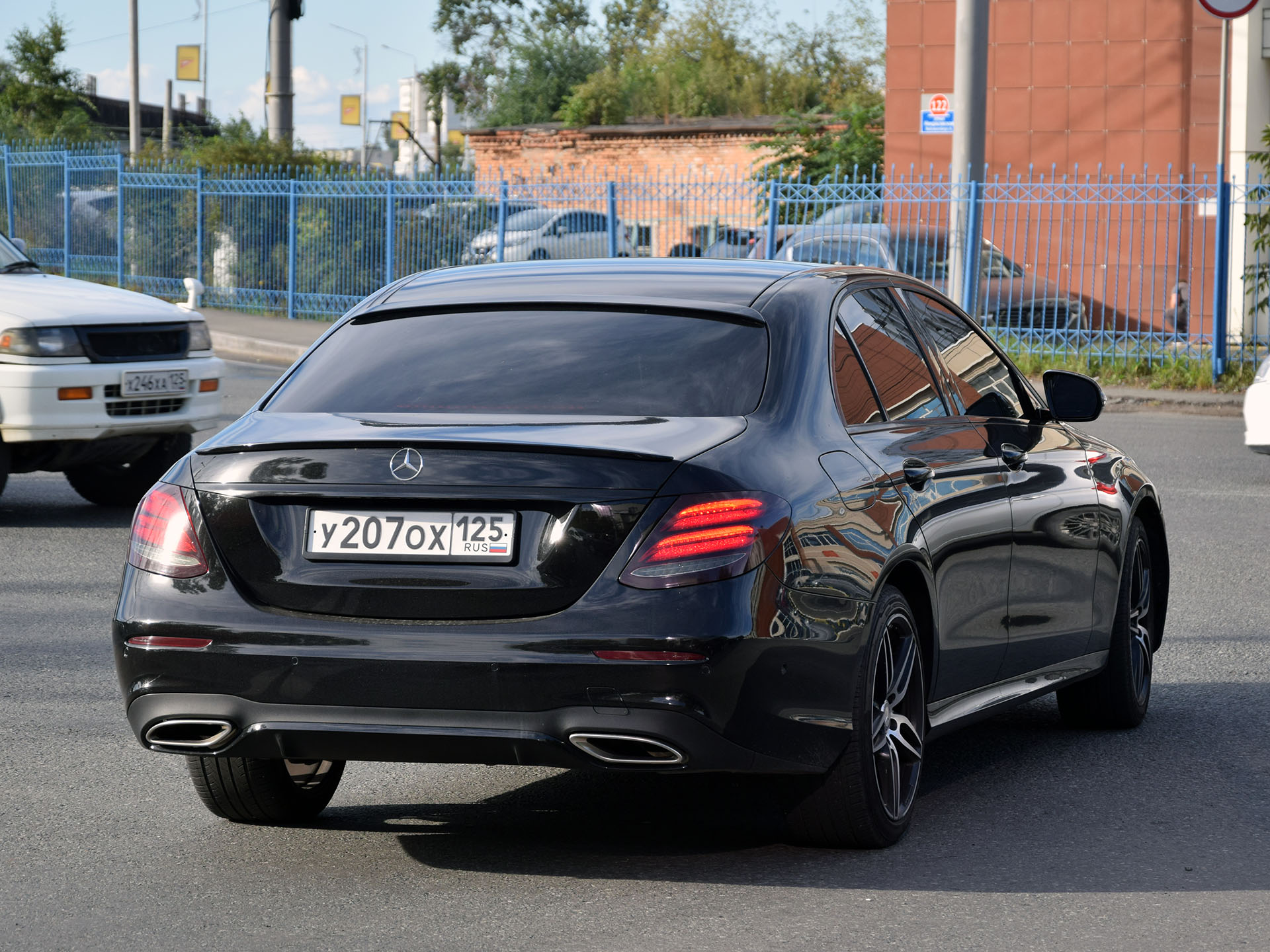 "у 207 ох 125" photos Mercedes-Benz E-Klasse. Russia