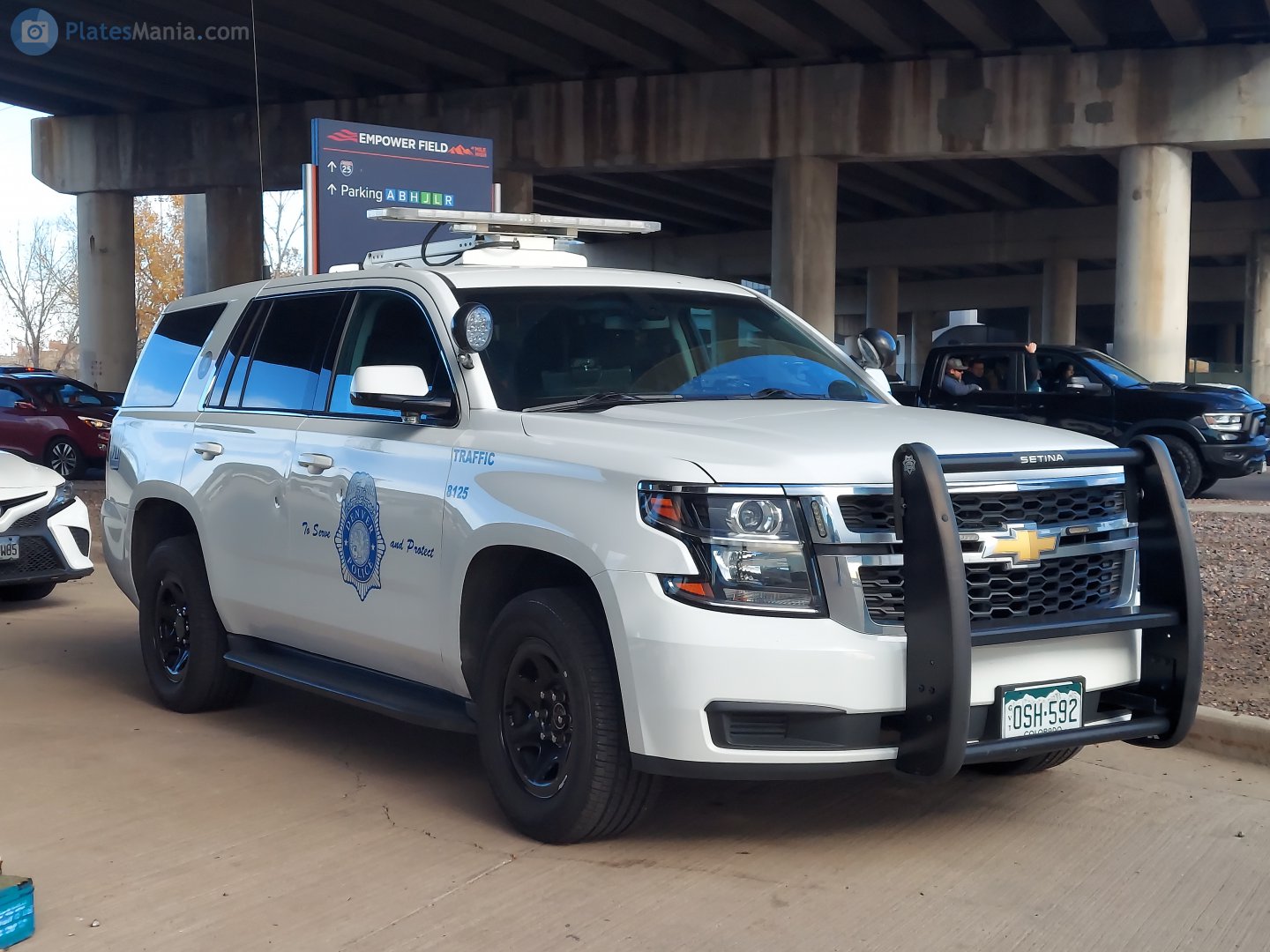 "OSH-592" photos Chevrolet Suburban. USA