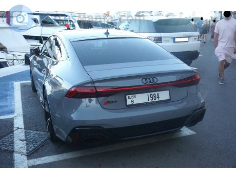 S 1984, Audi RS7 (Dubai) License plate of the UAE