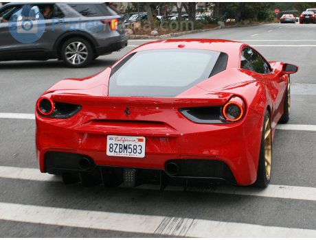 8ZBM583, Ferrari 488 (California) License plate of the USA