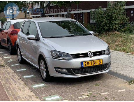 28-TBG-8, Volkswagen Polo , License plate of the Netherlands