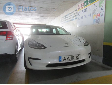 AA 10 DS, Tesla Model 3 , License plate of Portugal