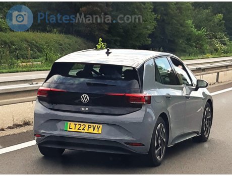 LT22 PVY, Volkswagen ID.3 (Borehamwood (Stanmore)) License plate of the ...