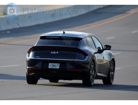 40B RIK, KIA EV6 (Florida) License plate of the USA