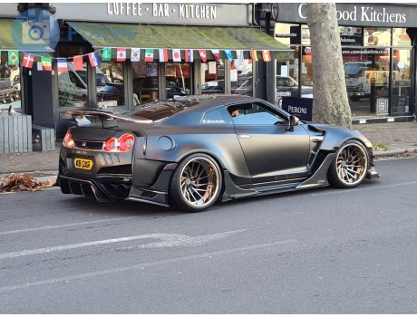 K8 OXR, Nissan GT-R (Personalized license plates) License plate of the ...