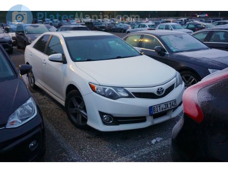 BIT JX 142, Toyota Camry (Bitburg-Prüm District) German license plate