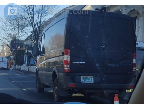 62513, Mercedes-Benz Sprinter (Vermont) License plate of the USA