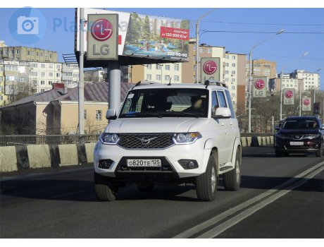о820те125, UAZ 3163 Patriot (Maritime (Primorye) Krai) License plate Russia