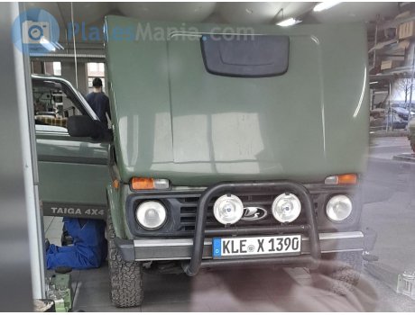 KLE X 1390, Lada (VAZ) 2121 Нива (Cleves District) German license plate