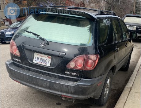 4NJU807, Lexus RX (California) License plate of the USA