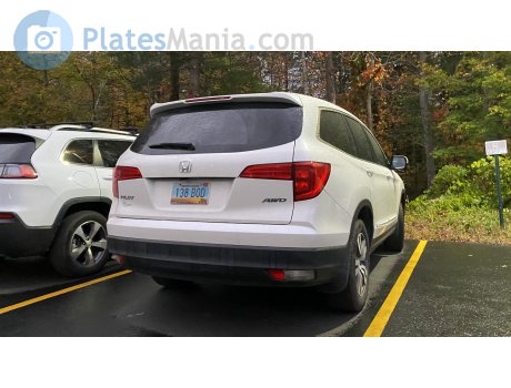 138 BOD, Honda Pilot (North Dakota) License plate of the USA