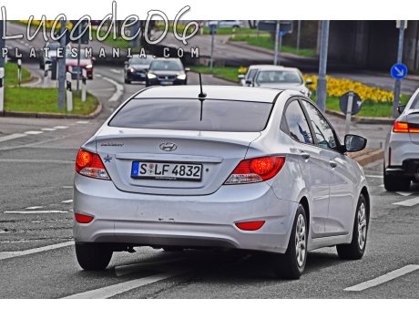 S LF 4832, Hyundai Accent (Stuttgart City) German license plate