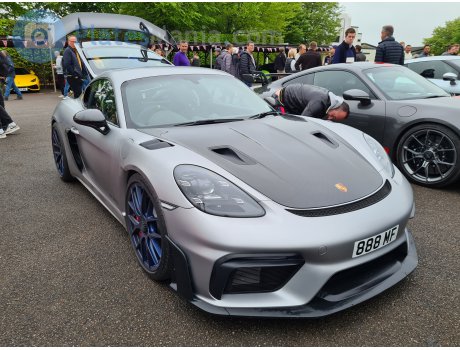 888 MF, Porsche Cayman (Middlesex) License plate of the United Kingdom