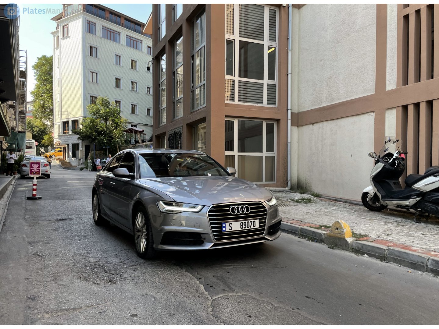 "S 89070" photos Audi A6. Iraq
