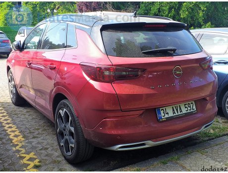 34 AVA 592, Opel Grandland (İstanbul) License plate of Turkey