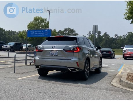 8VQD295, Lexus RX (California) License plate of the USA