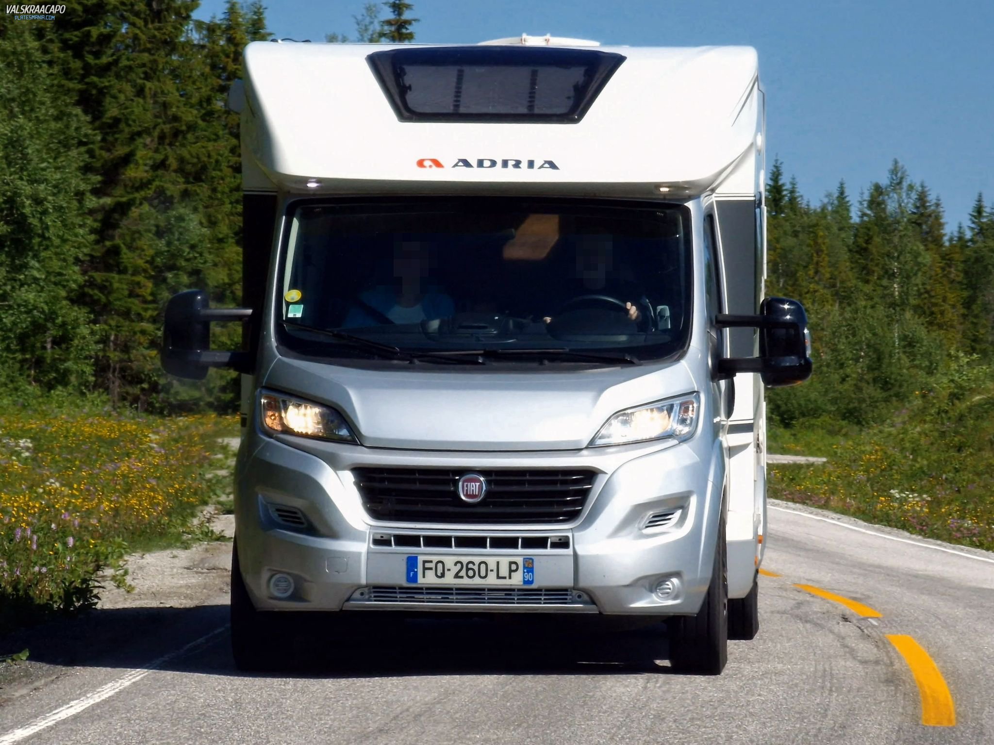 "FQ-260-LP" photos Adria Matrix. France