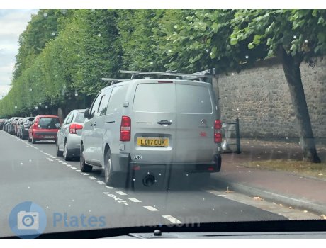 LD17 OUK, Citroёn Dispatch (Wimbledon) License plate of the United Kingdom