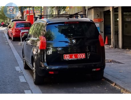 CD 4 033, Peugeot 5008 (Algeria) License plates of Spain