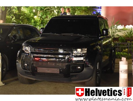 273737, Land Rover Defender , License plate of Qatar