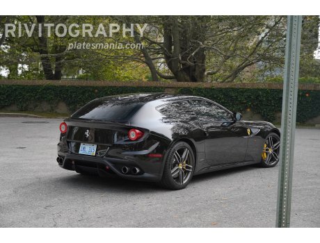 1ML 315, Ferrari FF (Rhode Island) License plate of the USA