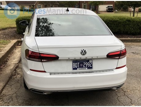 BQT-2992, Volkswagen Passat (Tennessee) License plate of the USA