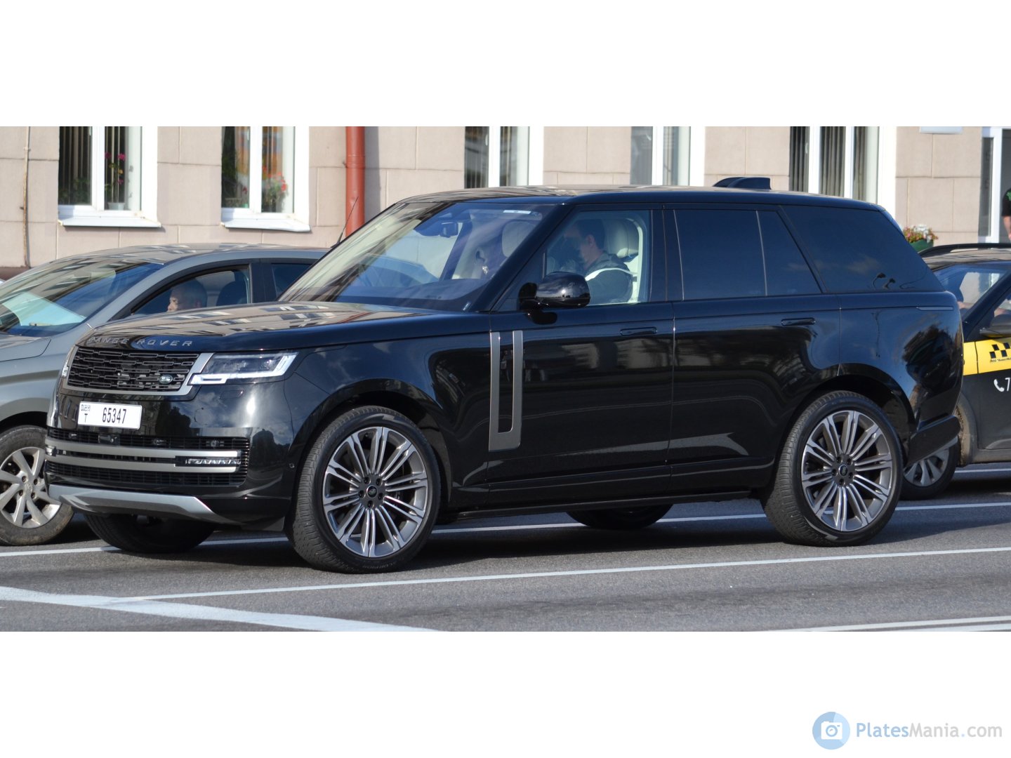 "T 65347" photos Land Rover Range Rover. UAE