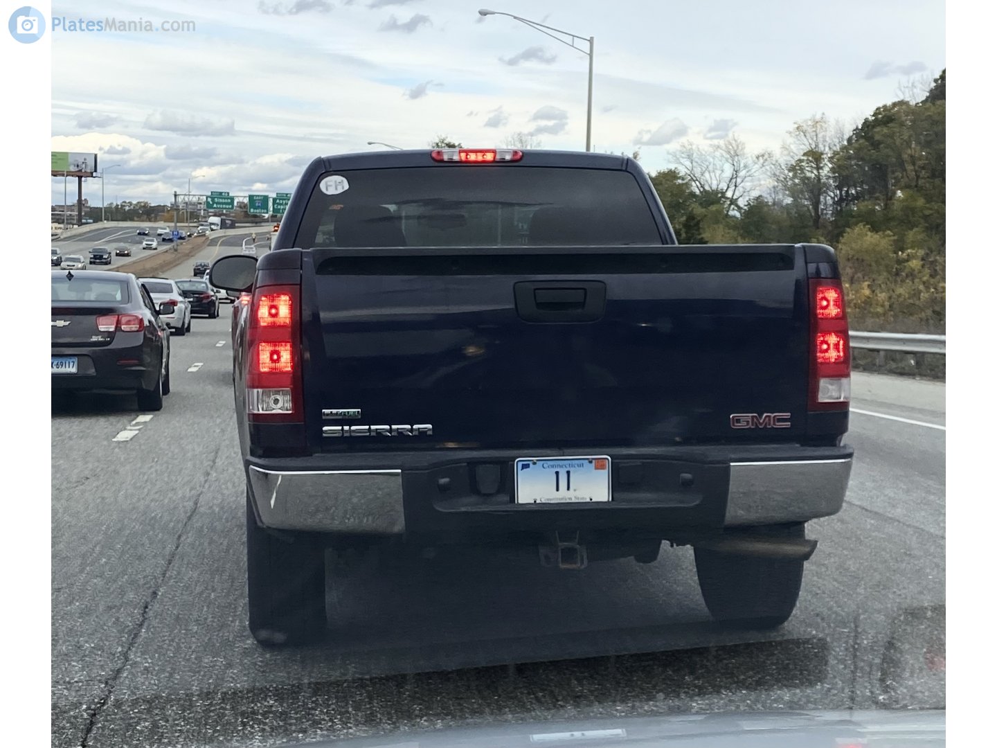 "11" photos GMC Sierra. USA