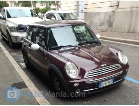 CG 675 RP, MINI Hatch (Varese) License plate of Italy