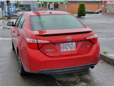 07983, Toyota Corolla (Washington) License plate of the USA