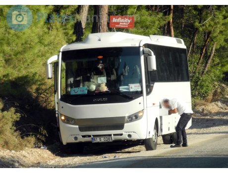 61 S 0261, Otokar Sultan (Trabzon) License plate of Turkey