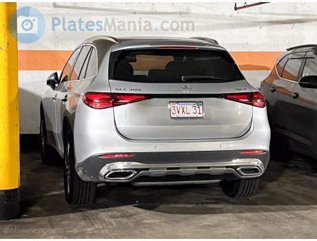 3VXL 31, Mercedes-Benz GLC-Klasse (Massachusetts) License plate of the USA