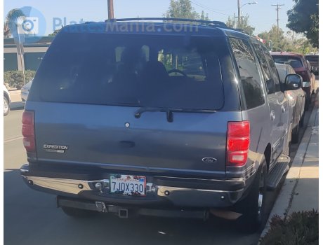 7JOX330, Ford Expedition (California) License plate of the USA