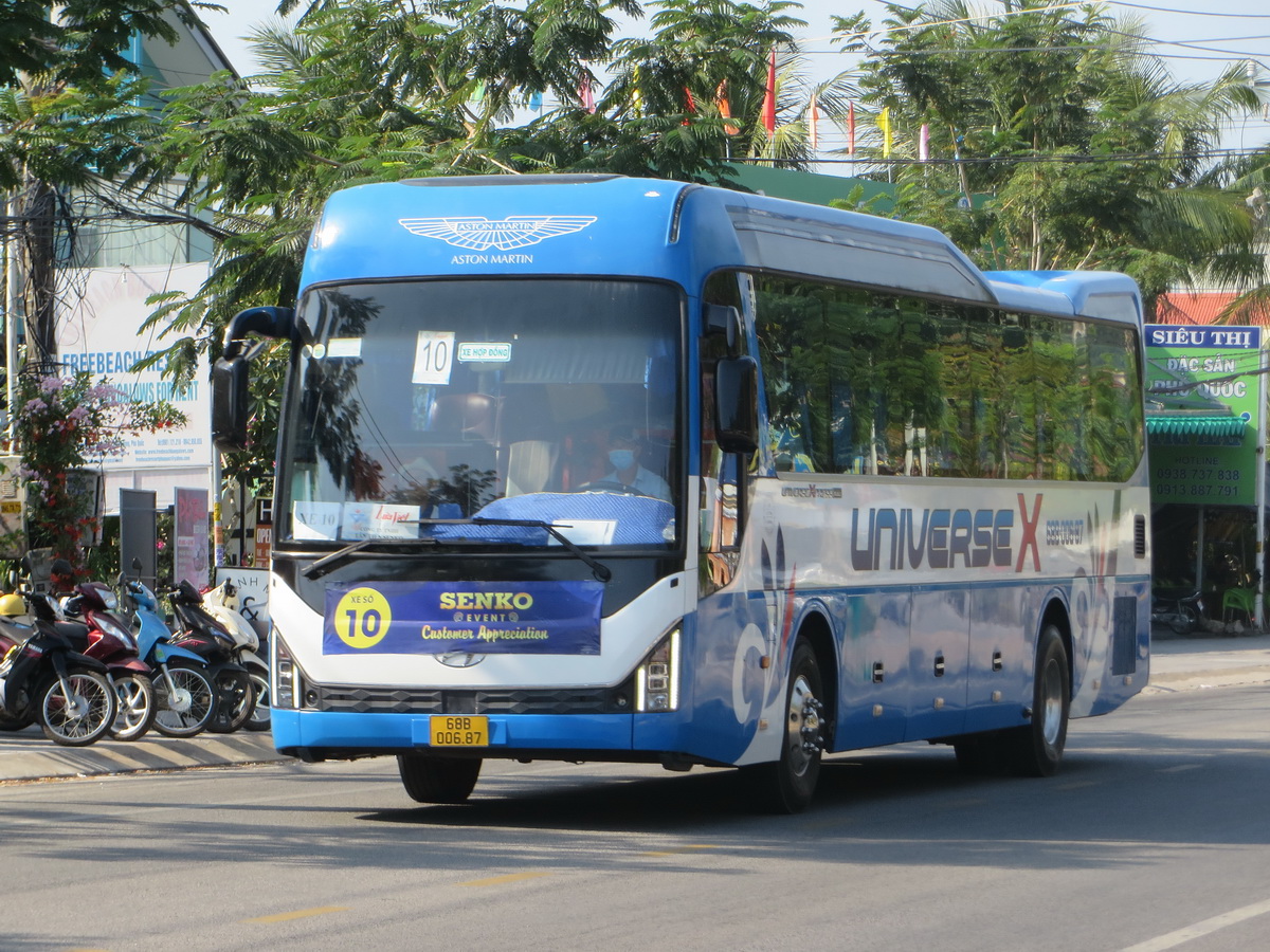"68B-006.87" photos Hyundai Universe Xpress. Vietnam