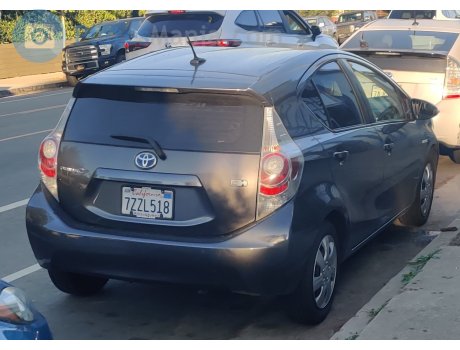 7ZZL518, Toyota Prius (California) License plate of the USA