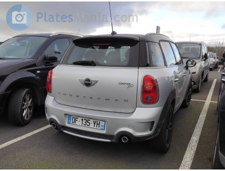 DF-135-YH, MINI Countryman (Loire-Atlantique) French license plate