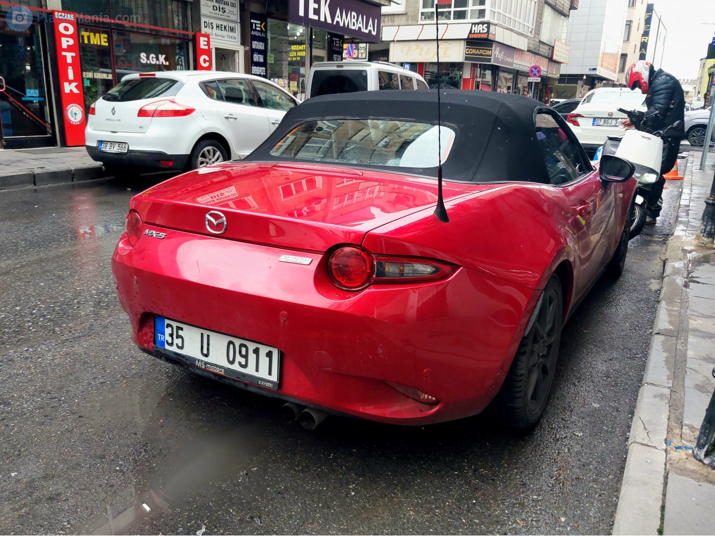 "35 U 0911" photos Mazda MX-5/Miata. Turkey