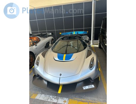 V 7712, Koenigsegg Jesko (Dubai) License plate of the UAE