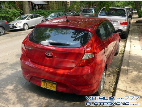HET-2876, Hyundai Accent (New York) License plate of the USA