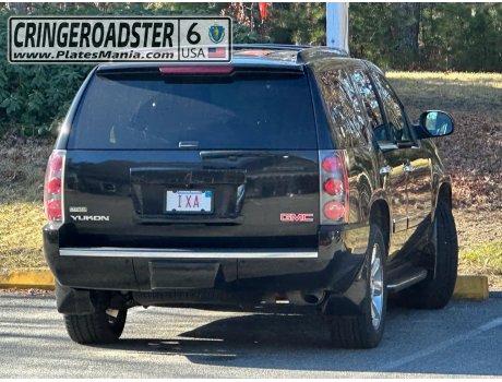 I X A, GMC Yukon (Massachusetts) License plate of the USA