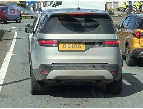 R19 UYS, Land Rover Discovery (Glasgow) License plate of the United Kingdom