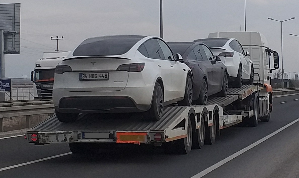 "34 HBG 448" photos Tesla Model Y. Turkey