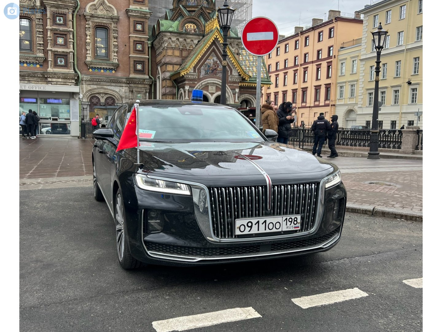 "о 911 оо 198" photos Hongqi H9. Russia